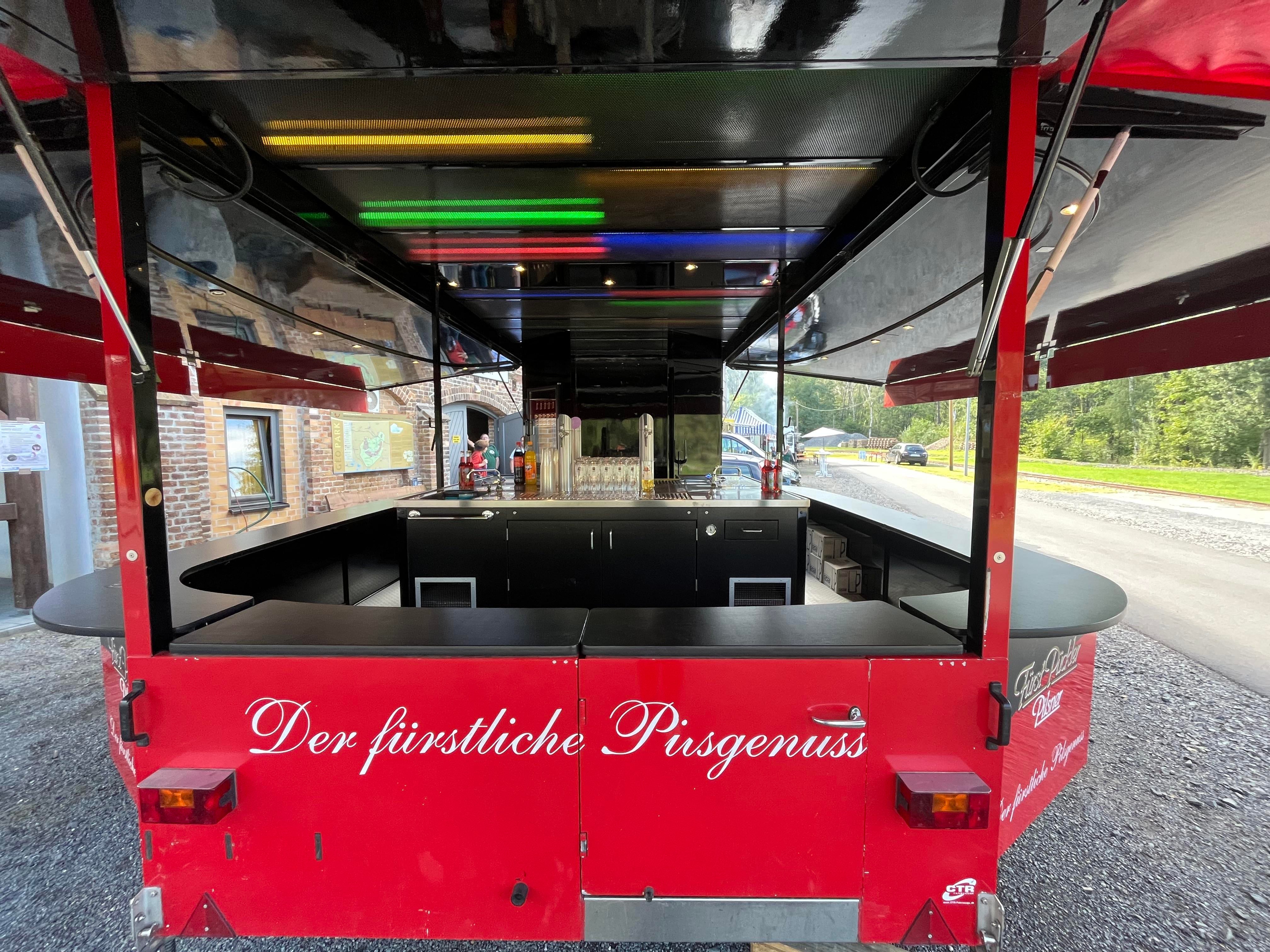 Ausschankwagen / Bierwagen 4-ltg mit Kühlzelle, Ausschankwagen - 3728976815 mieten | Erento.com