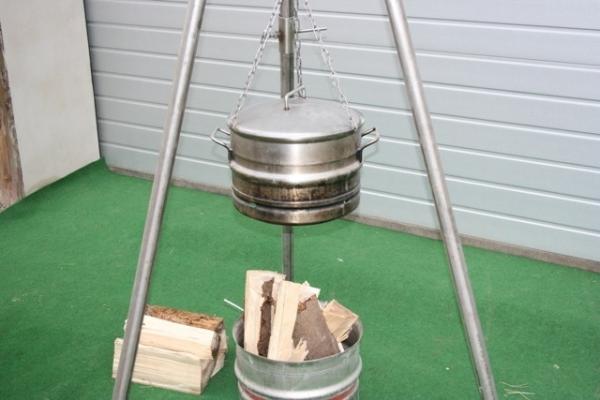 Dreibock Mit Kessel