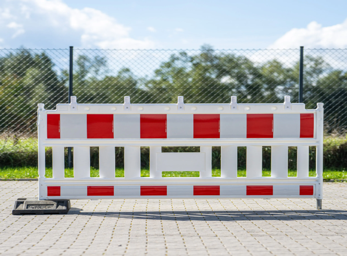 Bauzaun mieten für sichere Abgrenzung und Schutz | Erento.com