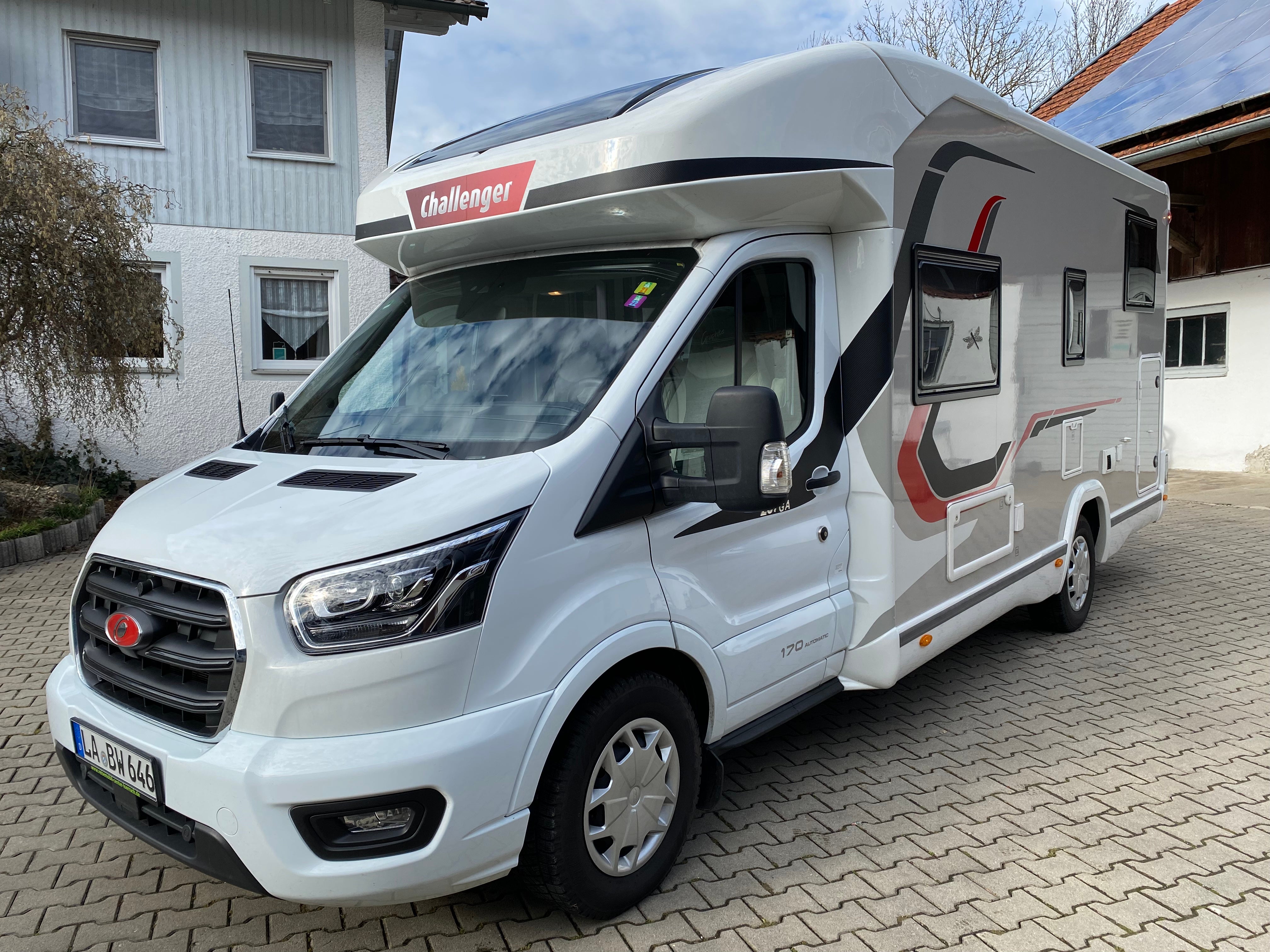 Challenger Wohnmobil Handler