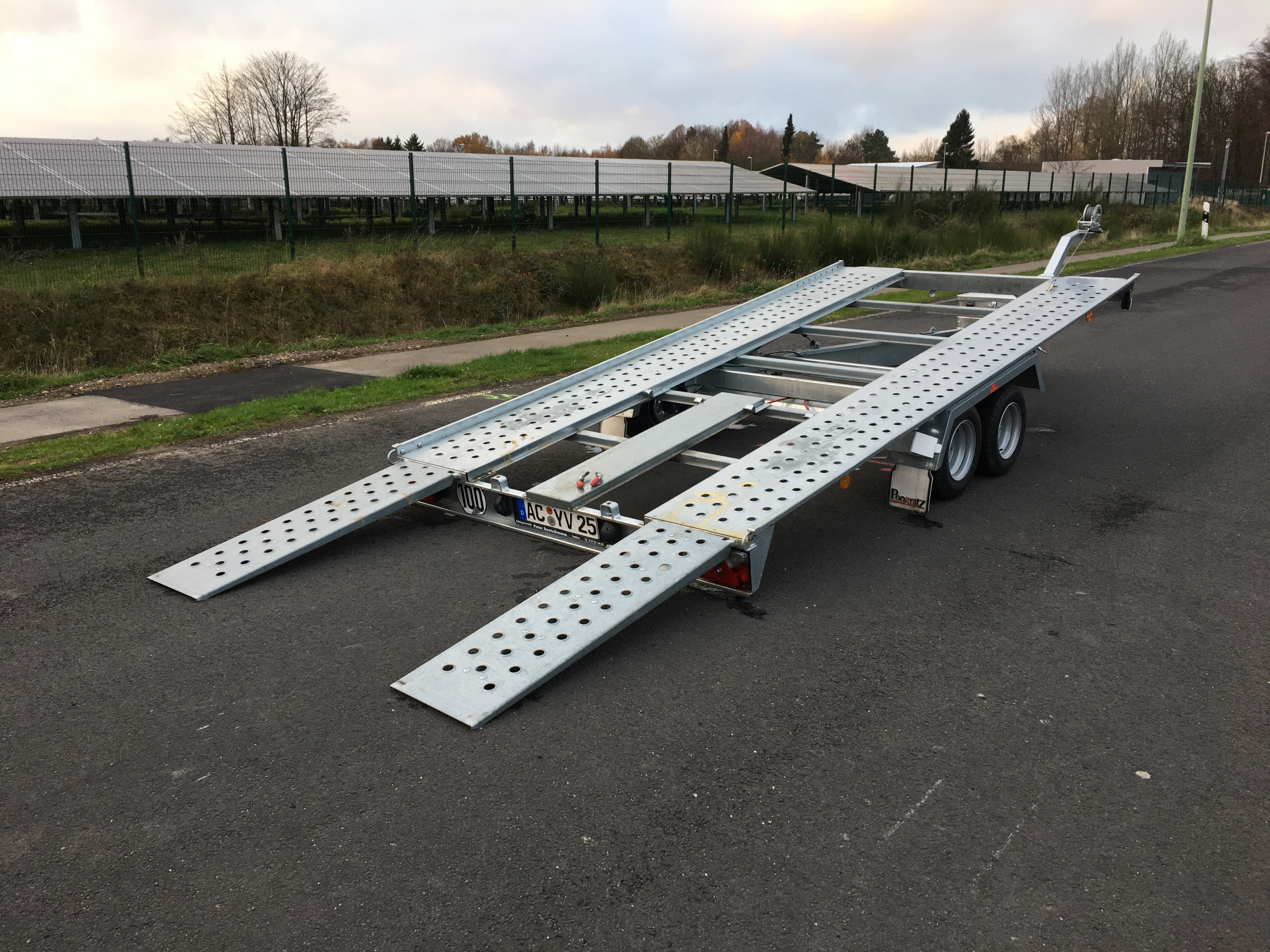 Autotransporter / Autotrailer 2600 kg Kippbar 100 Kmh Zulassung ...