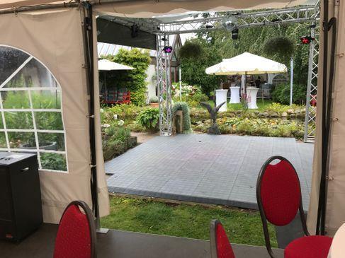 Zeltboden mieten für Festzelte, Hochzeiten und Events | Erento.com