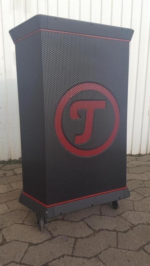 Musikbox mieten für Partys, Picknicks und Outdoor-Events | Erento.com