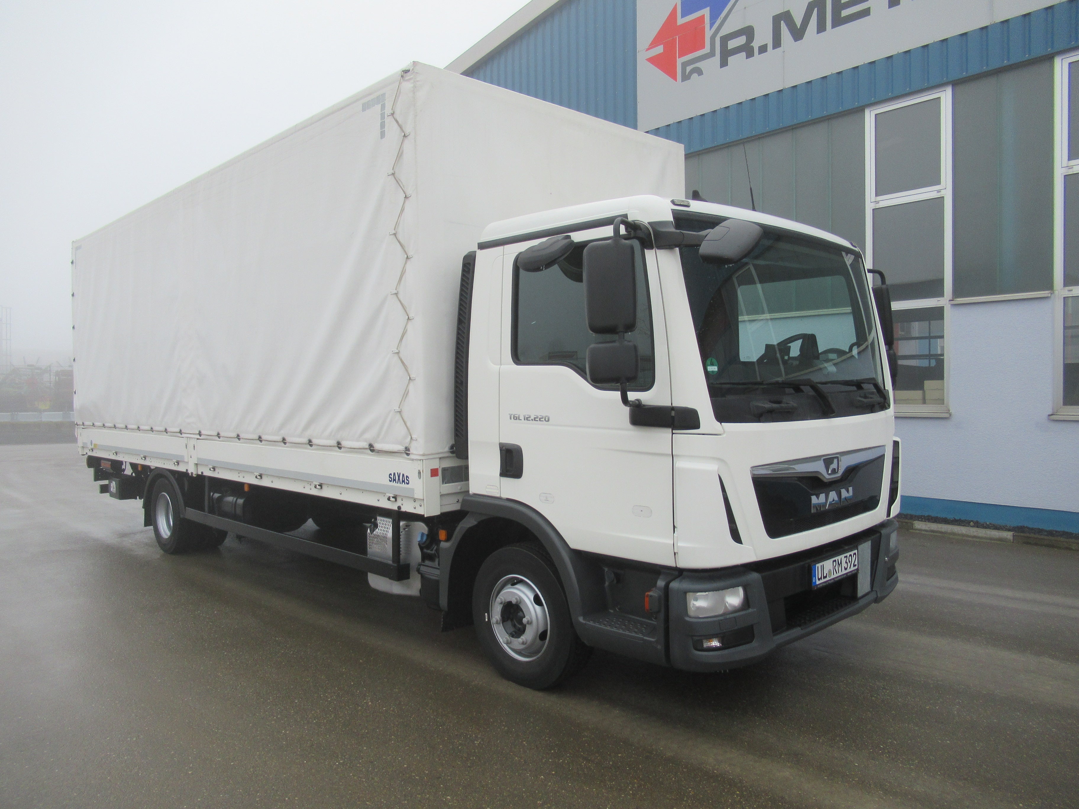 MAN TGL 12.220 Pritsche Plane mit Ladebordwand 1,5 to, LKW - 2089938784 ...